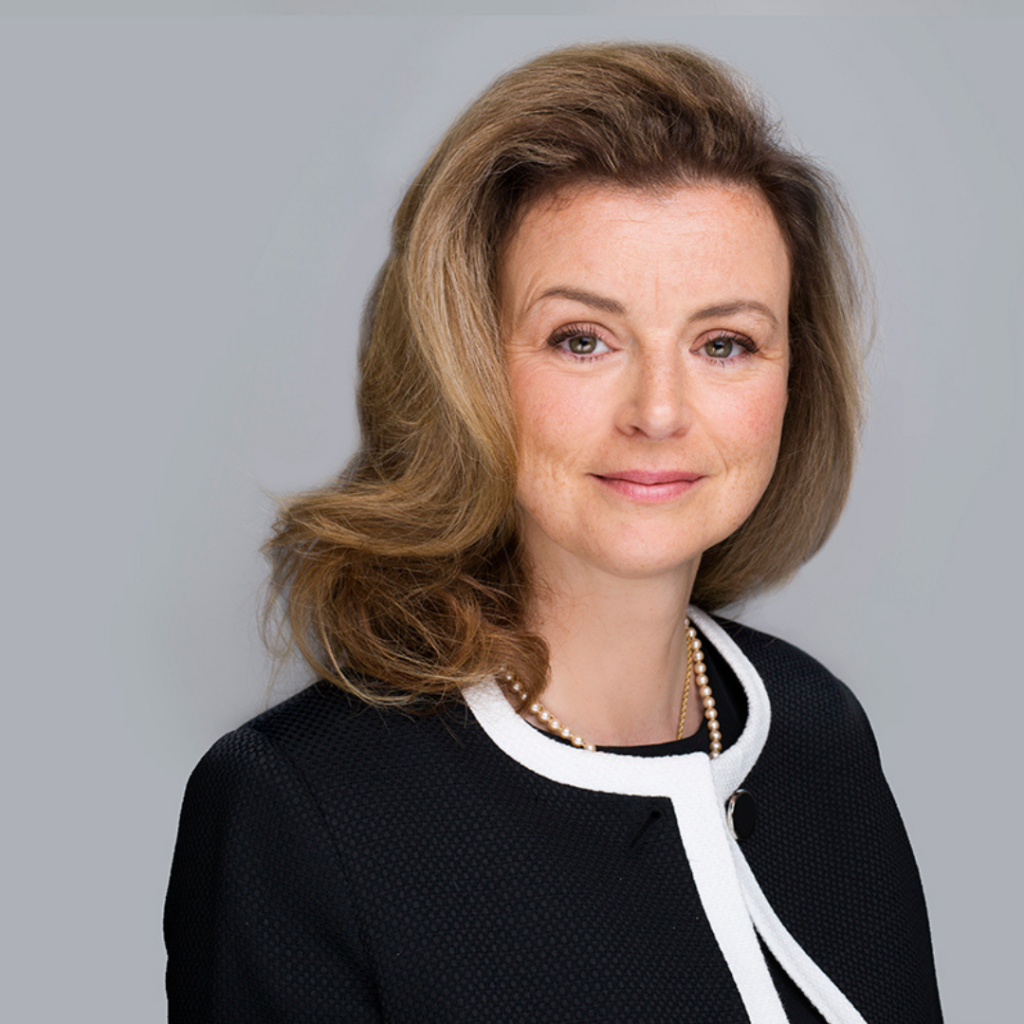 Alexandra Tribe - Expatriate Law